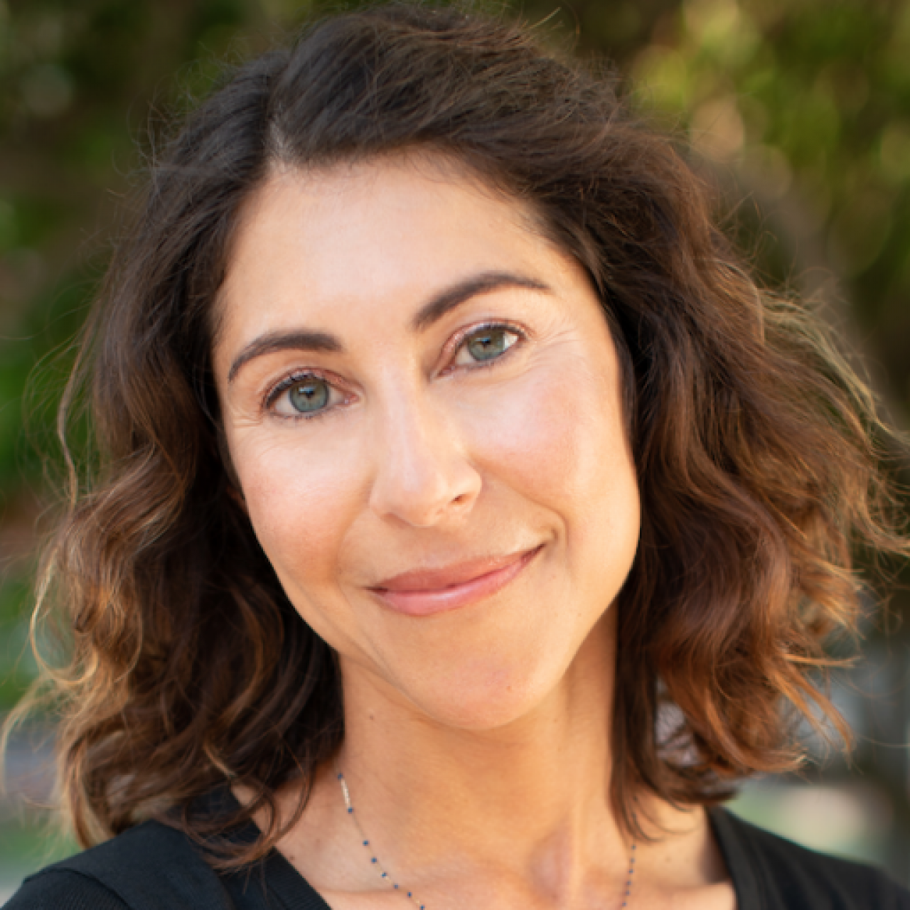 Contact – Elizabeth Engelman